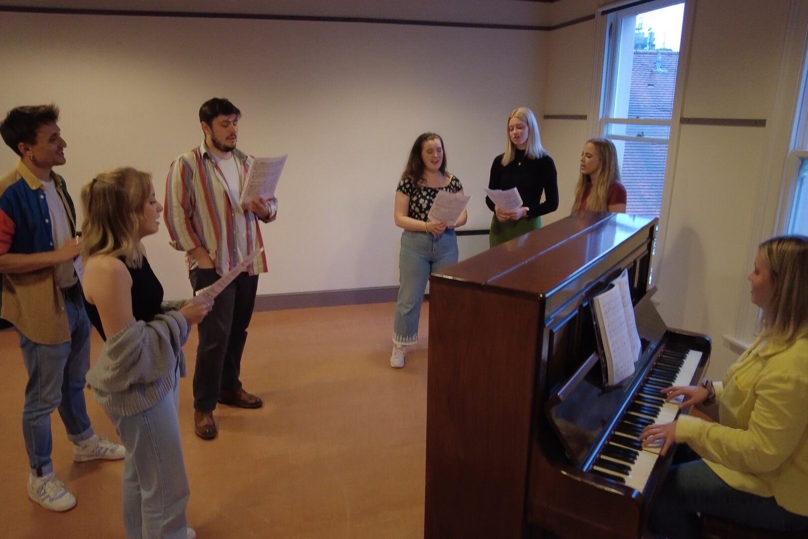 Musical theatre group in Guildford · Meadowlark Productions